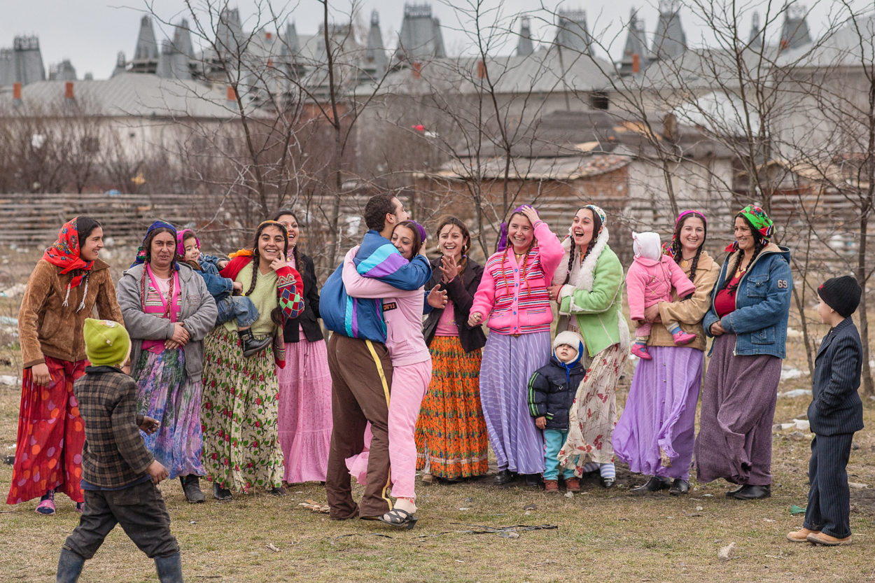 „Romii sunt încă străini pe teritoriul României“ | Teleleu